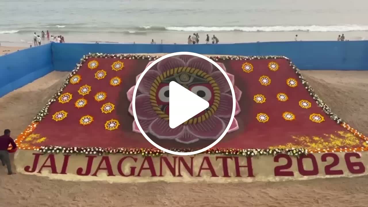 Indian sand artist creates mural to welcome New Year - NewsBreak