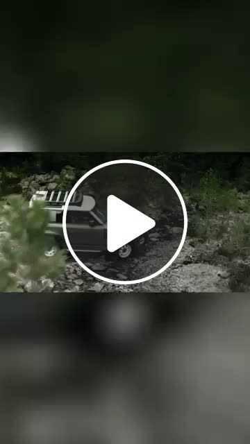 Why Land Rover Defenders Vanished from the US! - NewsBreak