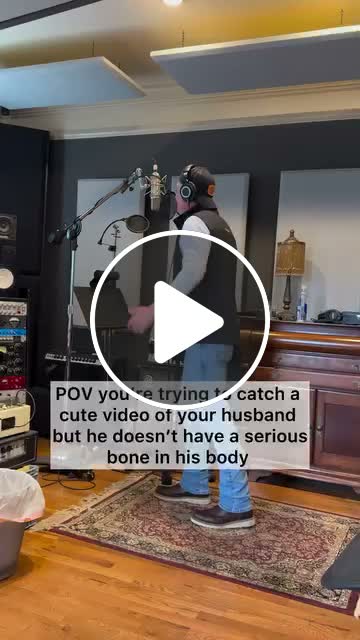 When am alone at home - NewsBreak