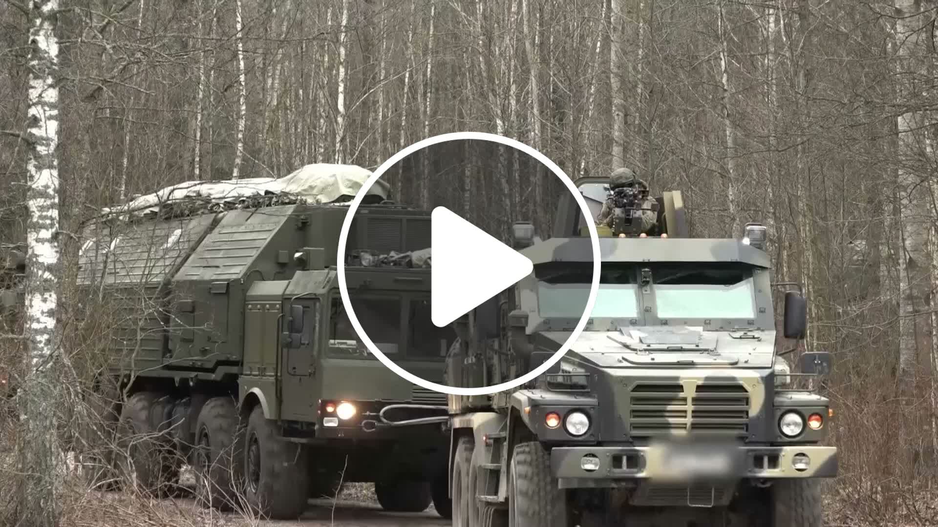 Russia shows nuclear-capable Oreshnik missile system deployed in ...