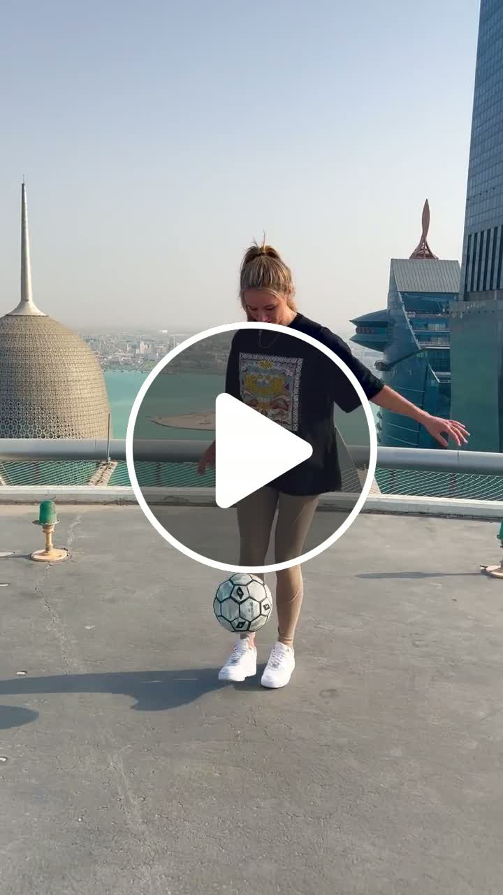 Moments before my ball fell off the top of the tower 🤣 - NewsBreak