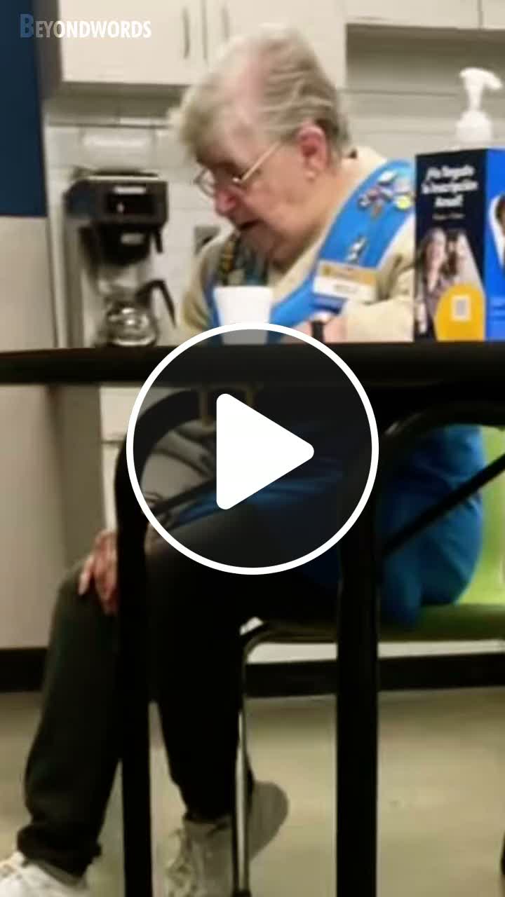 81-Year-Old Walmart Cashier Took a Break… What Happened Next Changed ...