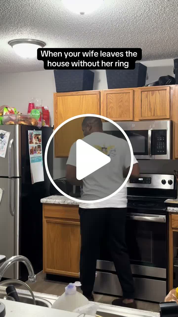 No warning at all 😂⚡ #viral - NewsBreak