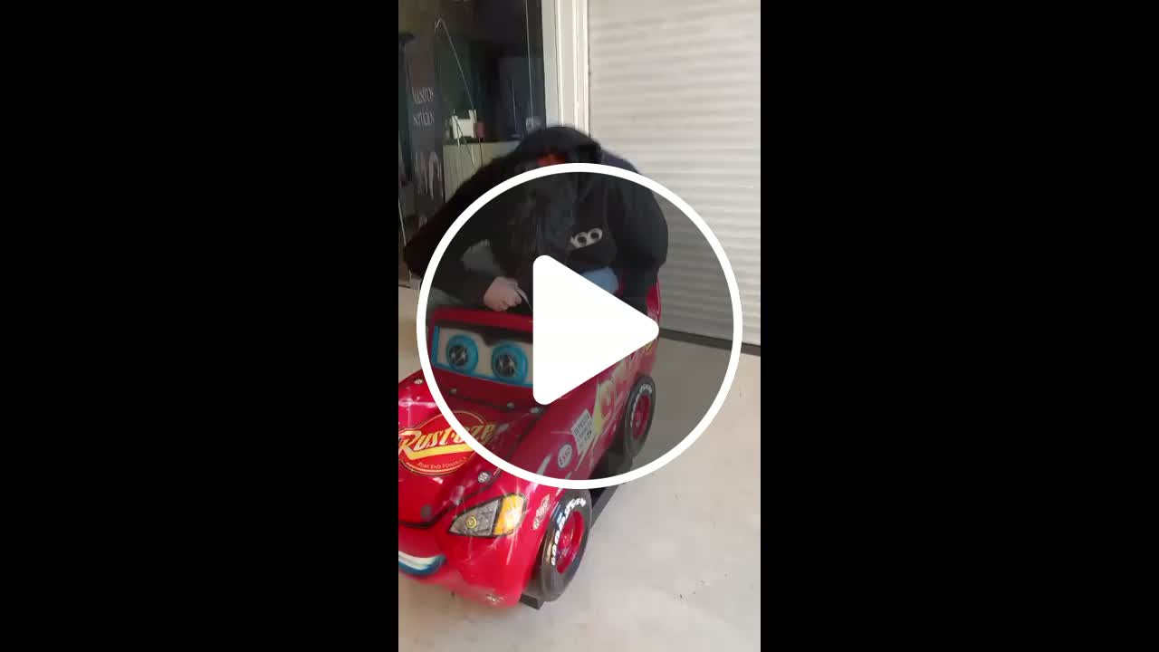 Man falls off coin-operated ride in Mexico - NewsBreak