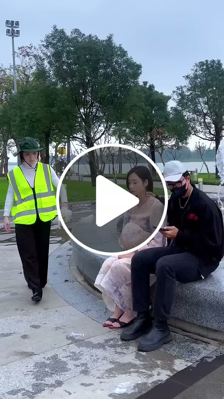 One Act Made Her Smile Again #kindness #respect - NewsBreak