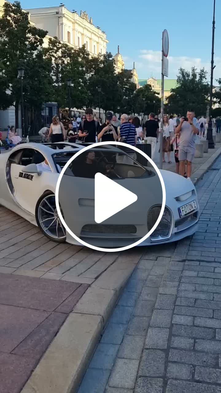 The Bugatti Chiron–inspired pedal bicycle by Foton Automobile is a ...