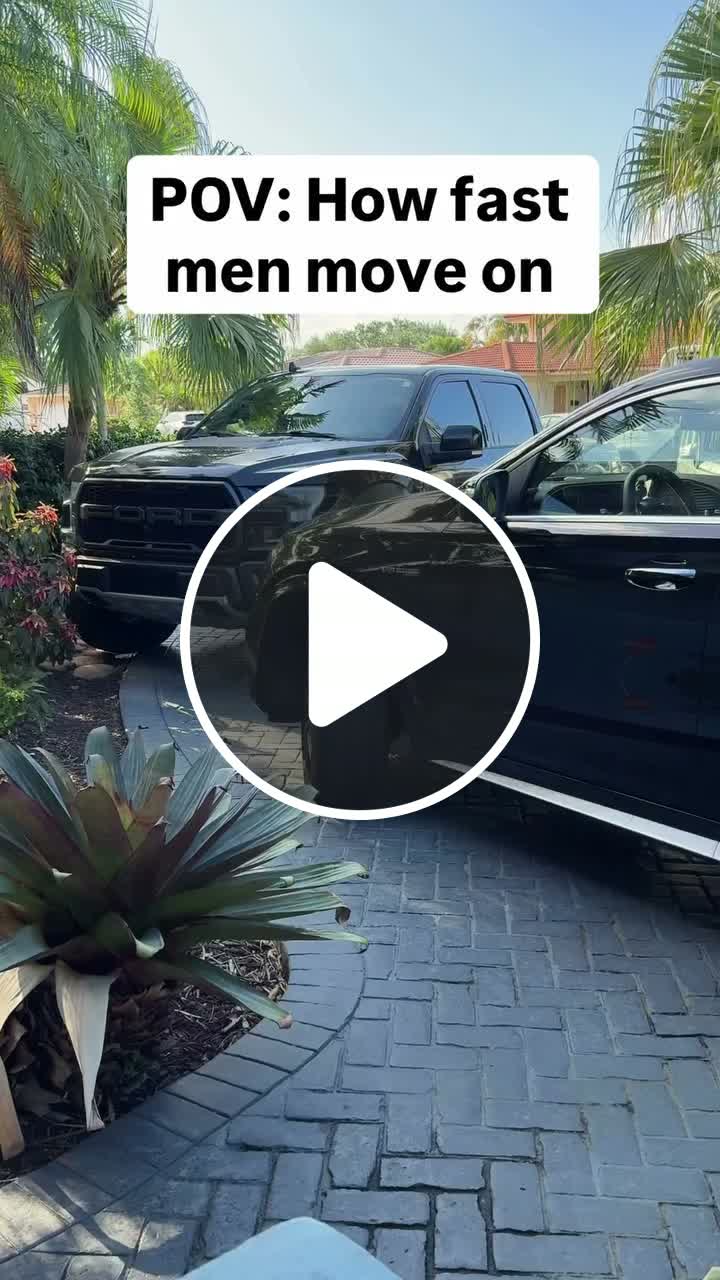 😂😂 then she comes back - NewsBreak