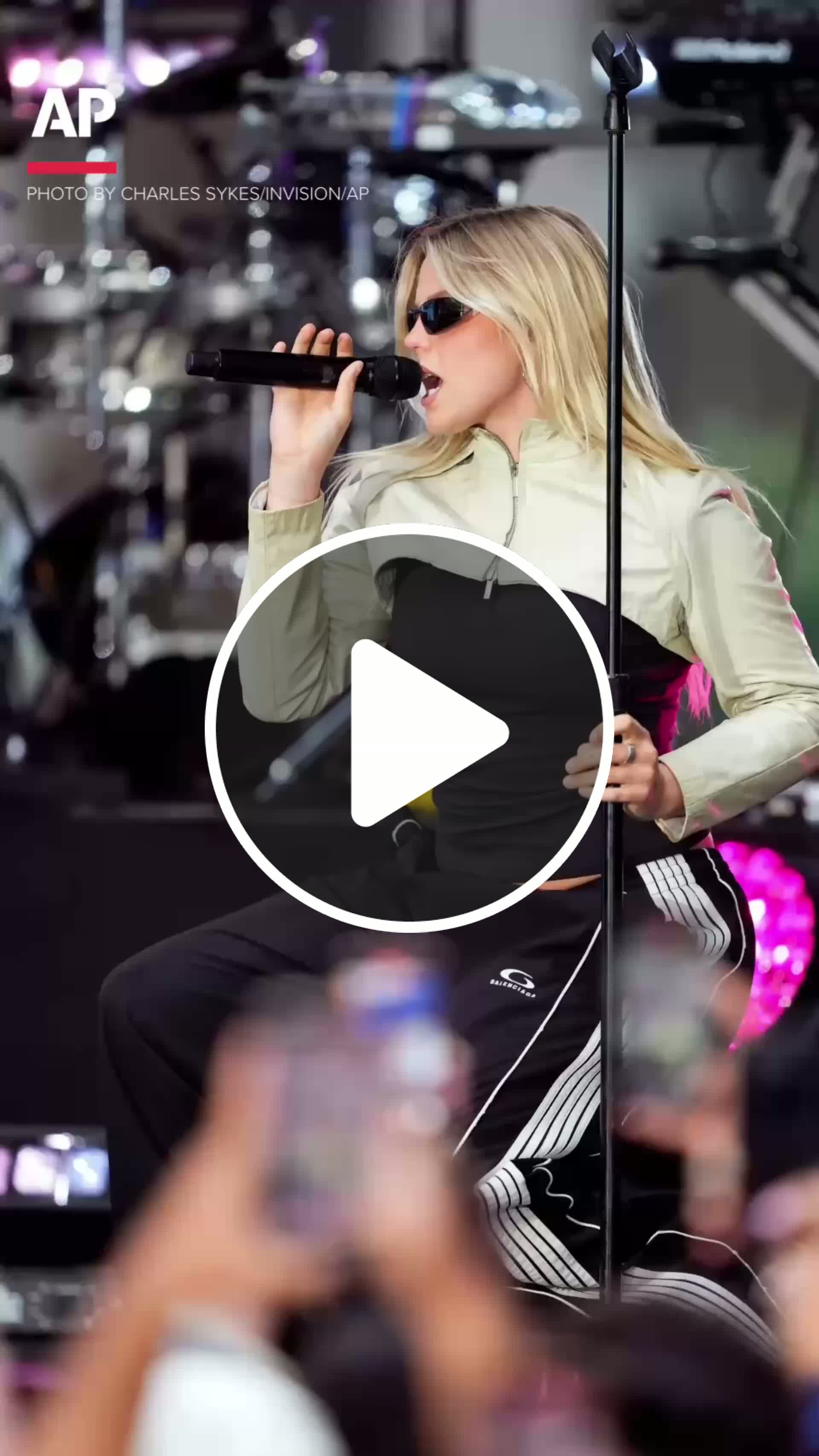 Renee Rapp postpones two concert dates ahead of Charlotte show - NewsBreak