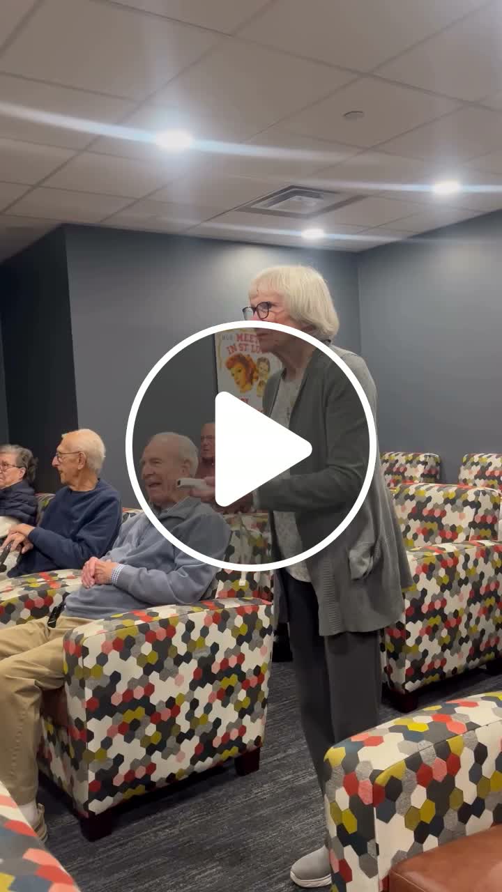 Grandma really hit the spot 😲😲😲 wait for her reaction 🤯🤯🤯 - NewsBreak