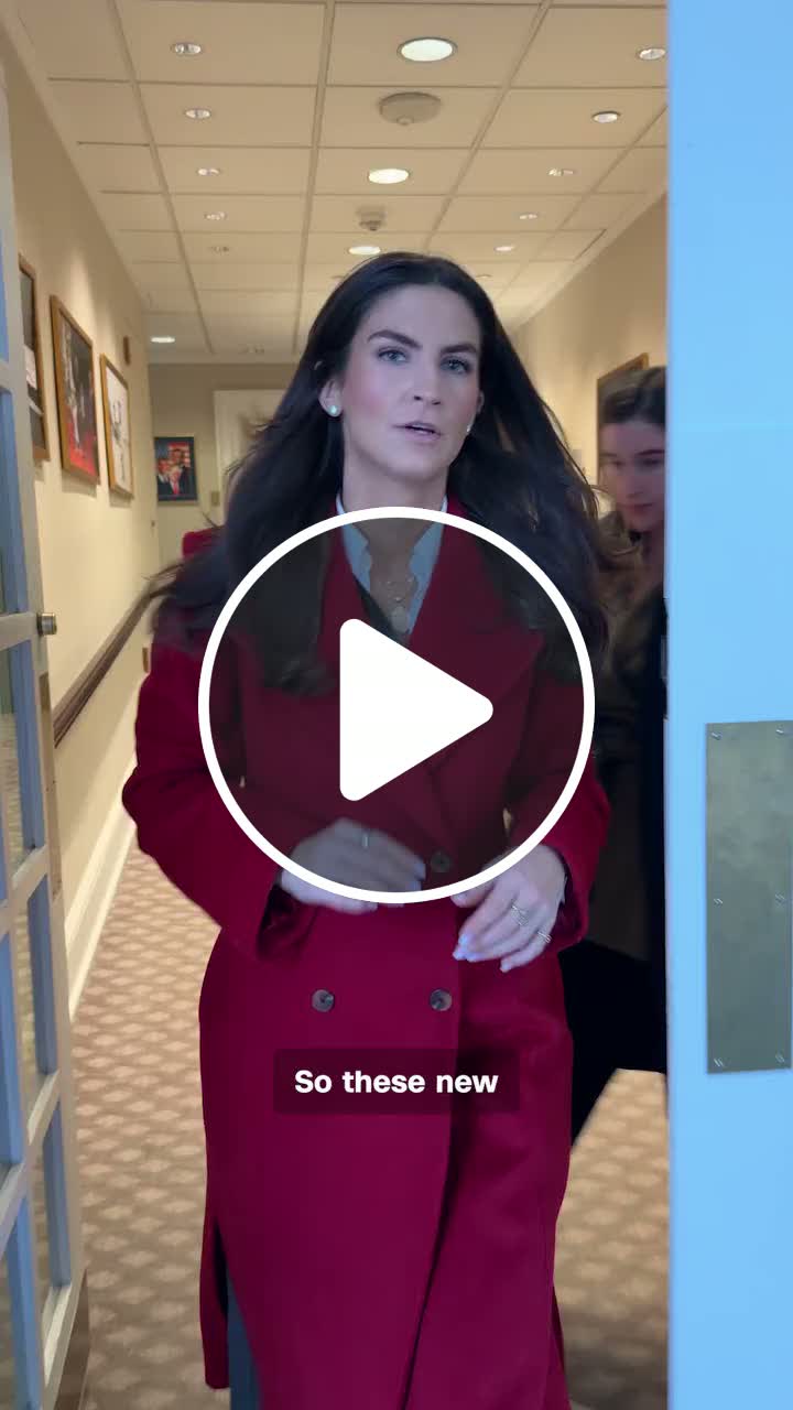 WATCH: White House has installed new plaques along president Trump's ...