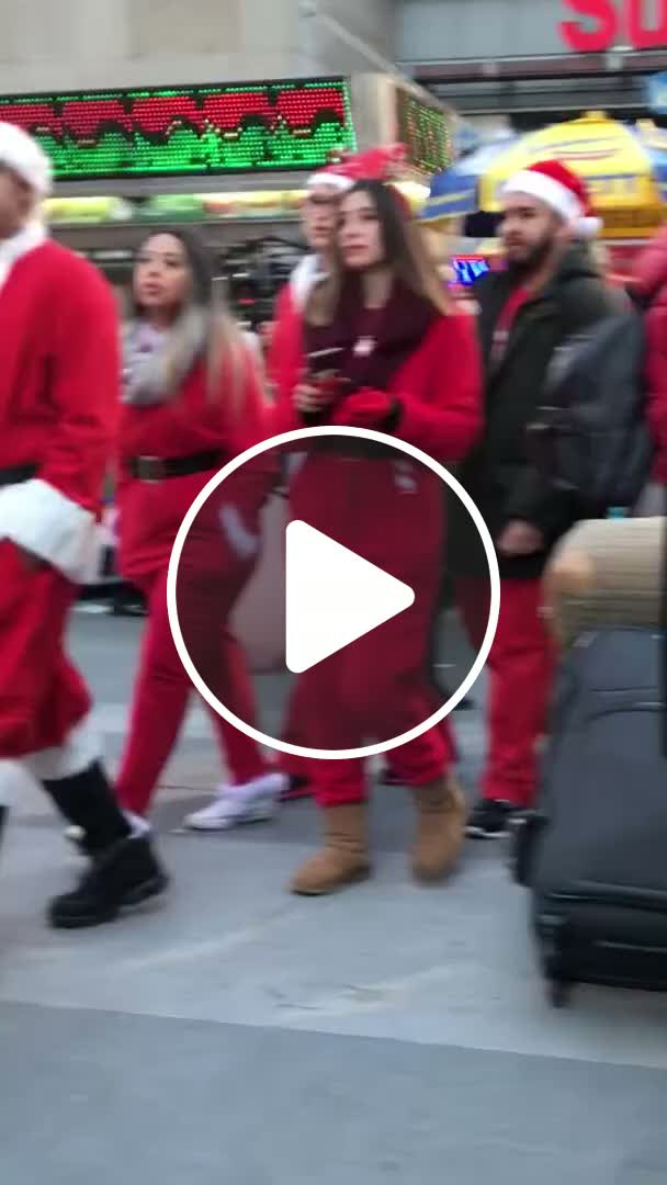 NYC SantaCon 2025. Manhattan, NYC. - NewsBreak