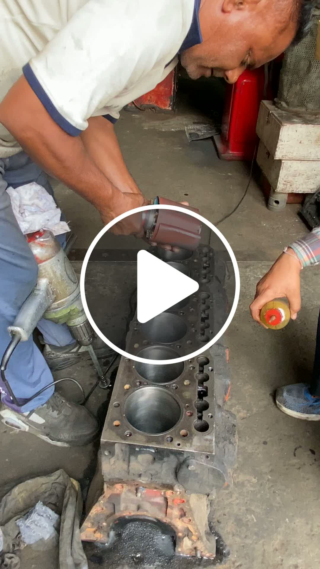 #truck #Engine #gear #box #oil #size #test #check #skill - NewsBreak