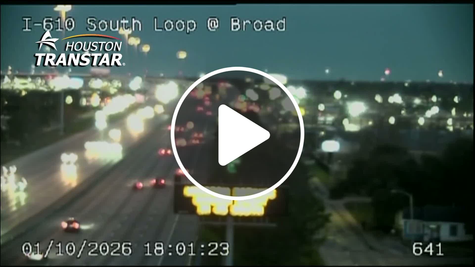 2 teens killed in fiery crash on South Loop | Passerby rescued driver ...