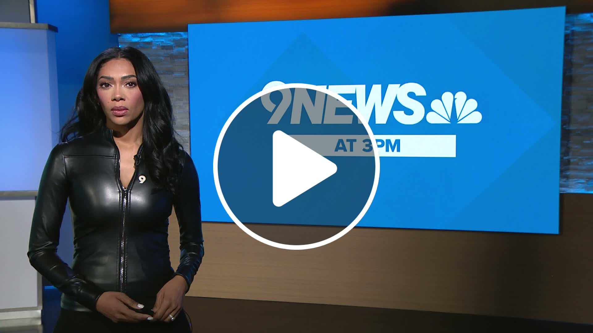 Driver dies after crashing into river - NewsBreak