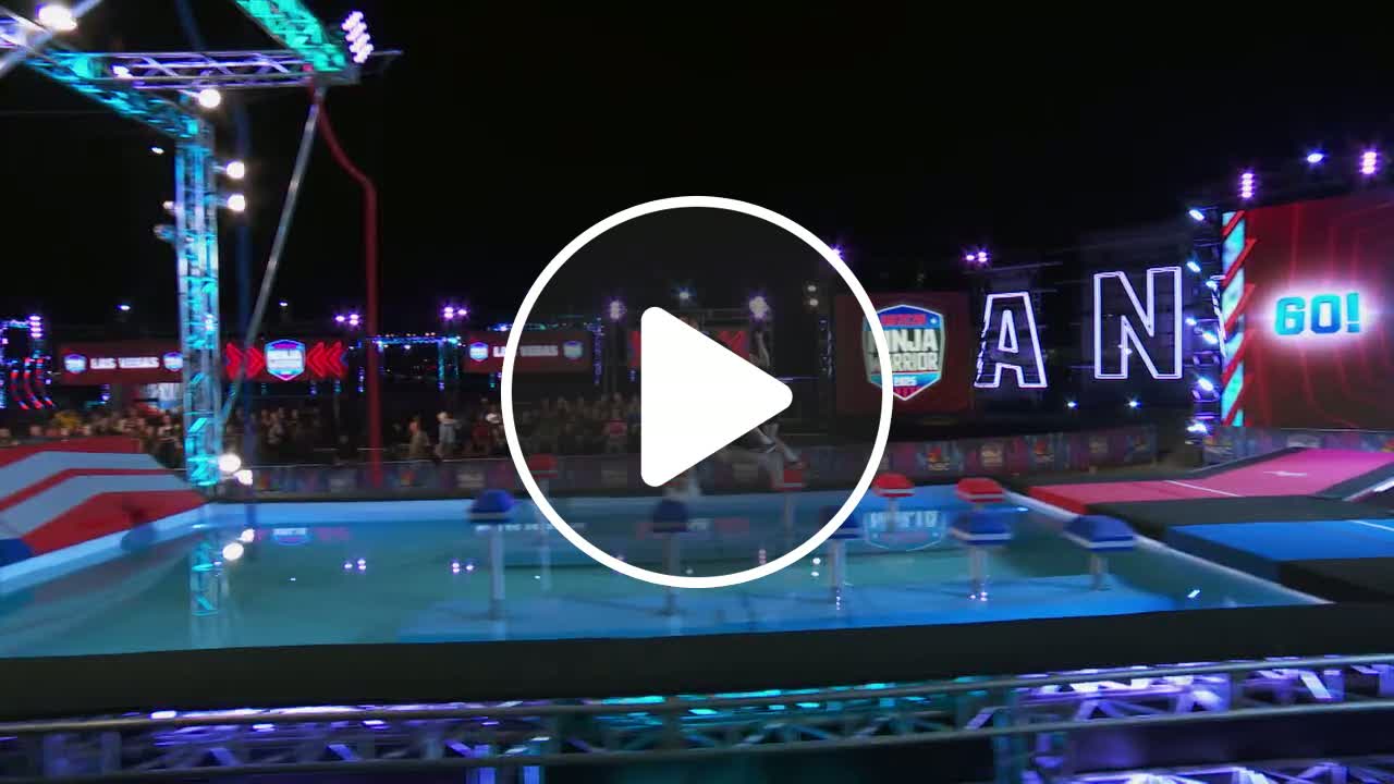 It's a battle of the lil bros with Luke Beckstrand and Jason Behrends ...