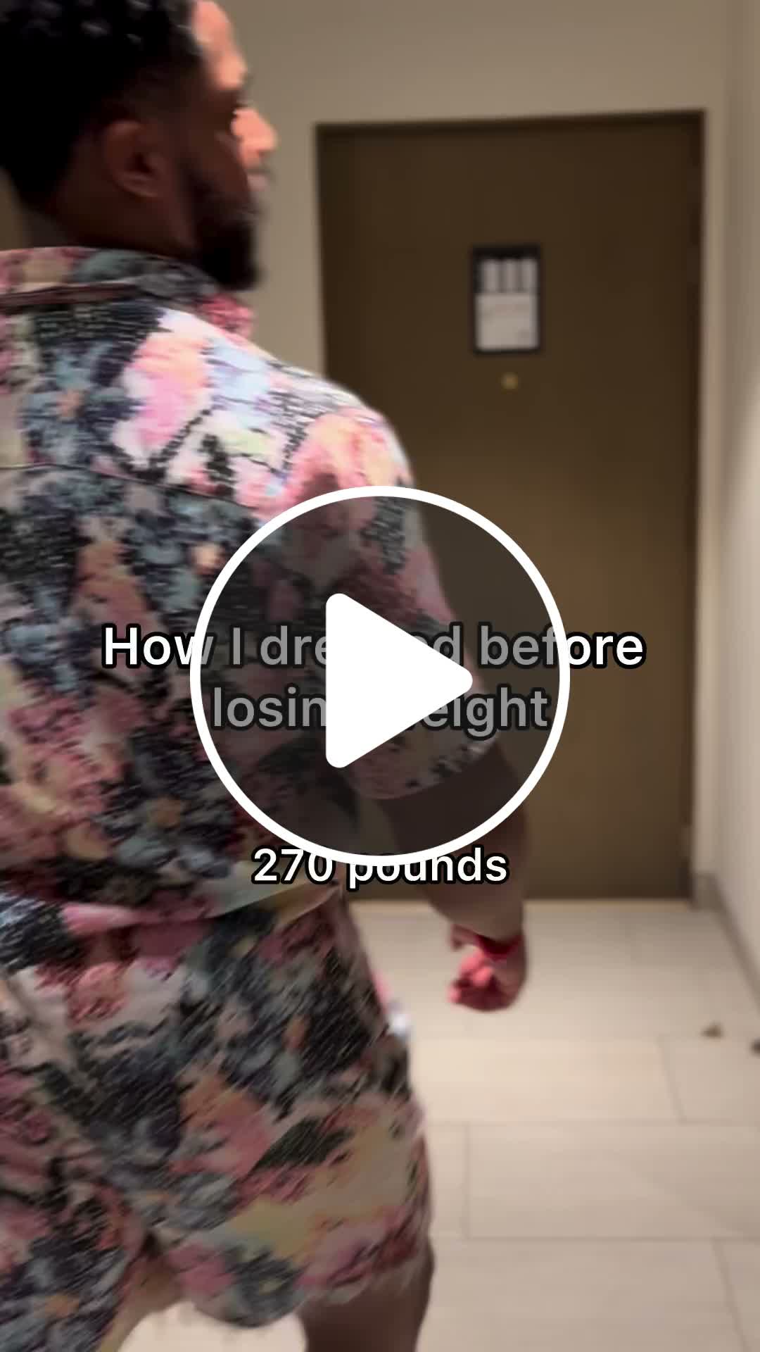 Nicki Minaj shows off her Trump gold card designed to fast-track a path ...