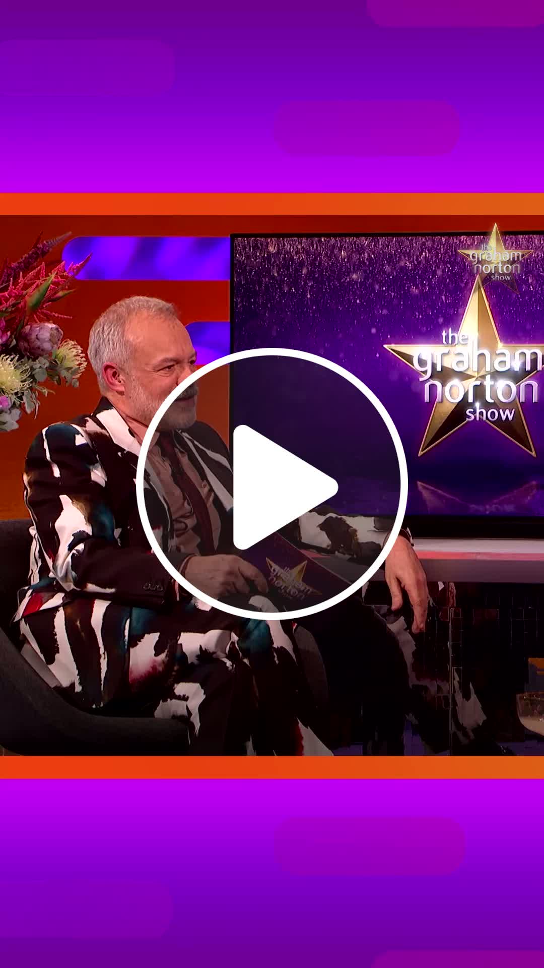 Pedro Pascal swerves a kiss from dame helen mirren #grahamnorton ...