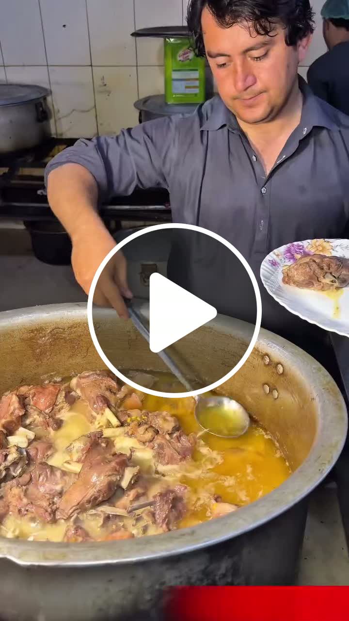 Kuchlak Rosh Viral & Famous Dumba Namkeen Dubai Hotel Kay Mashoor ...