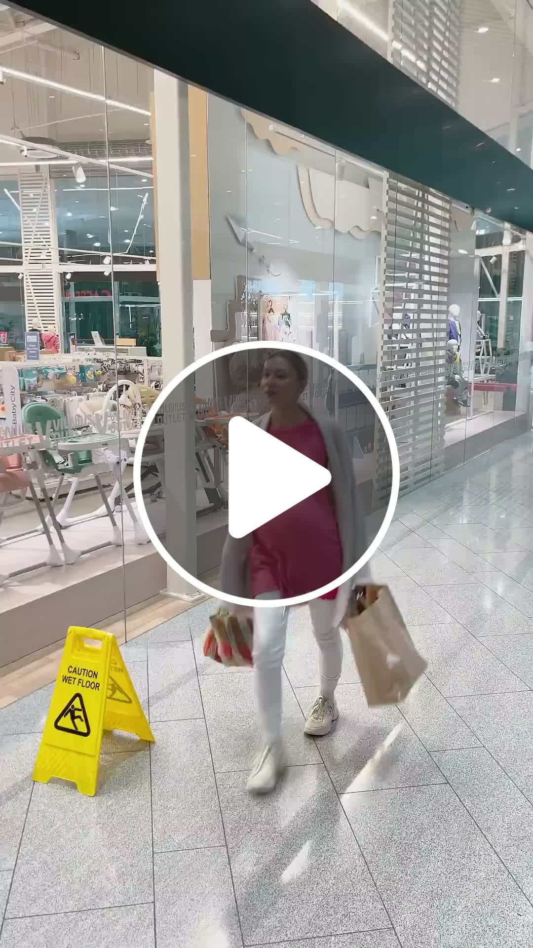 When All Hope Was Gone… She Showed Up ️ - NewsBreak