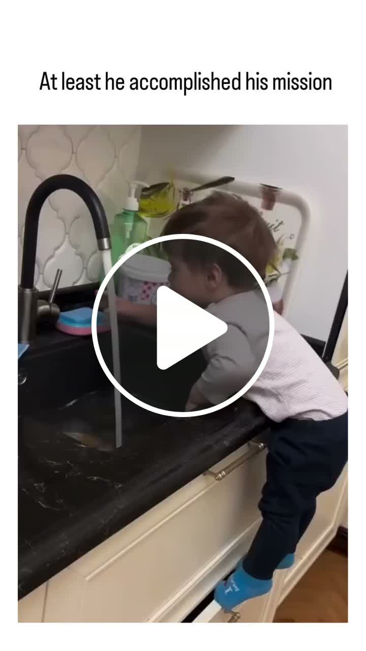 little boy could not allow only his head to get wet😭😭😂😂😂 - NewsBreak