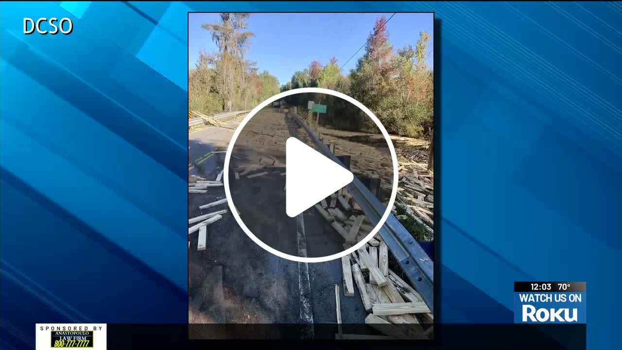 PHOTO: Wood covers, blocks Pee Dee road after falling from truck ...