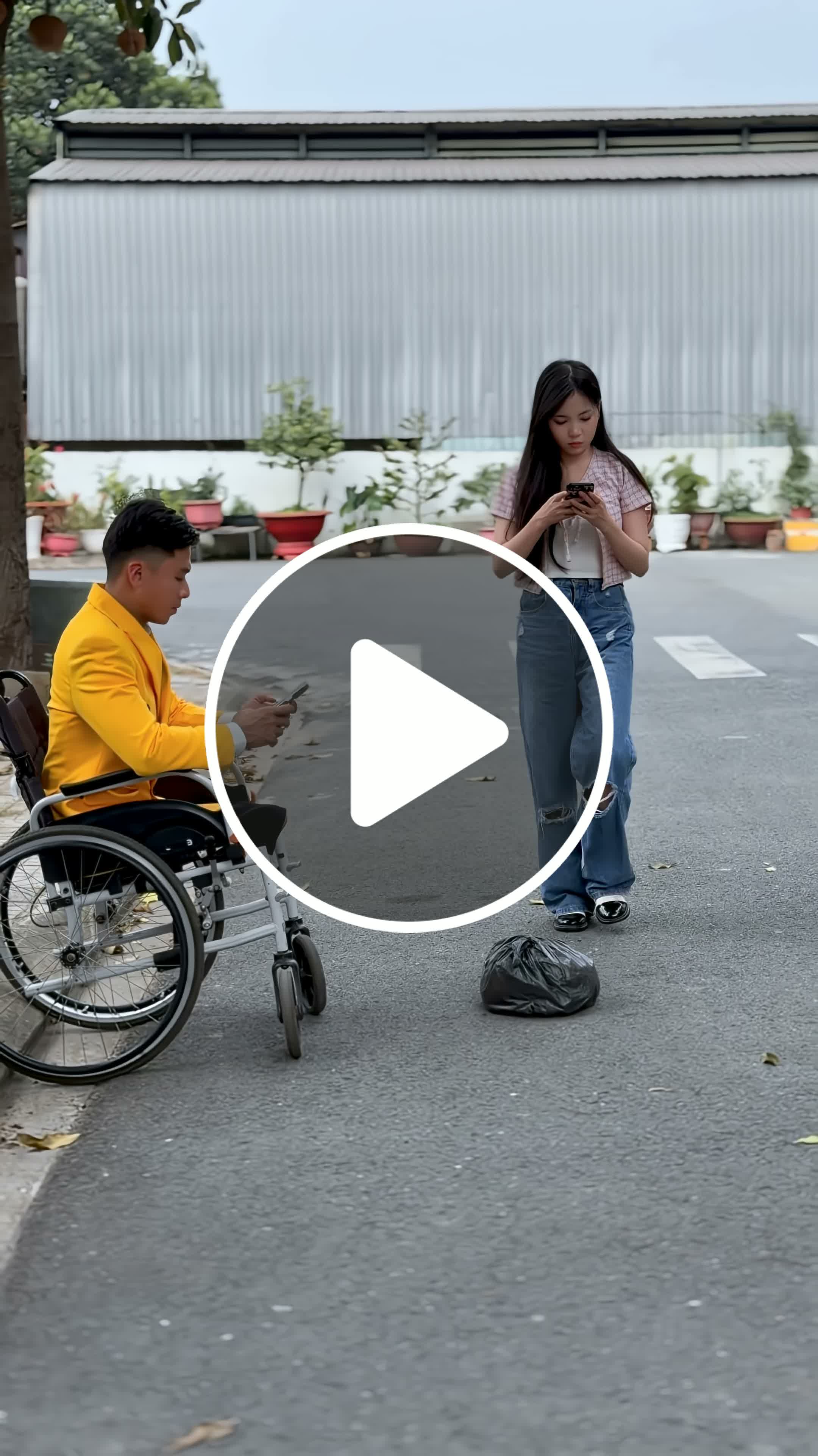 There’s money inside the trash bag #respect #kindness #hero #help ...