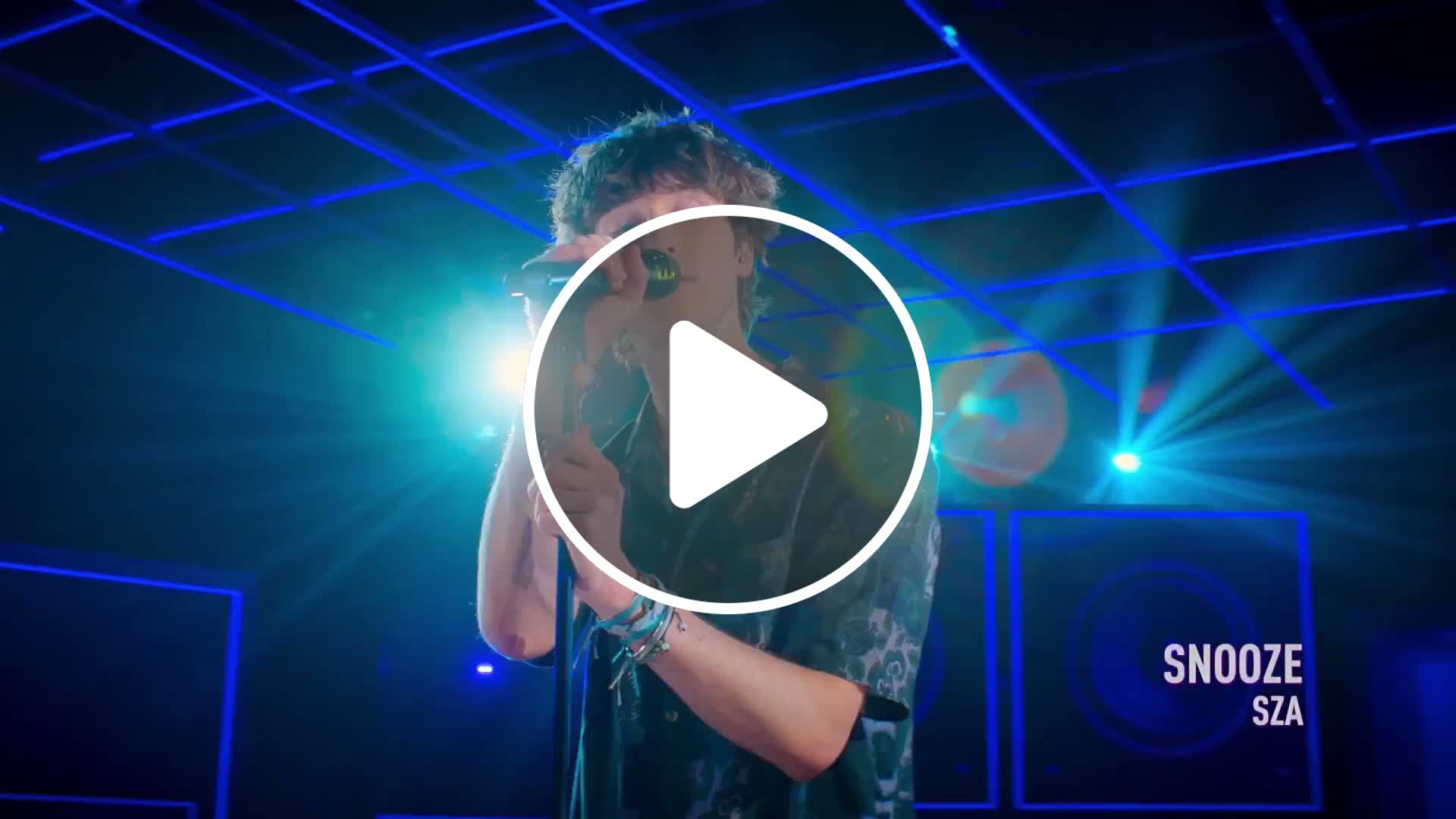 Max Wright Sings “Snooze” | Building the Band Auditions | Netflix ...