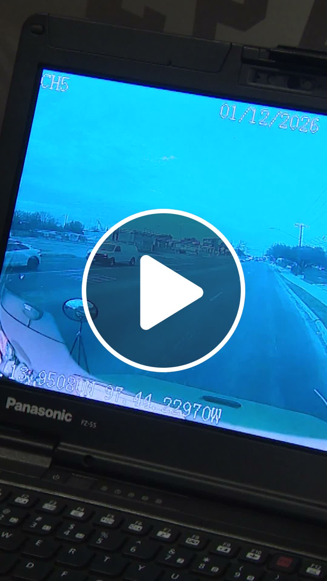 Assistant Austin ISD Police Chief shows Waymo illegally passing school ...