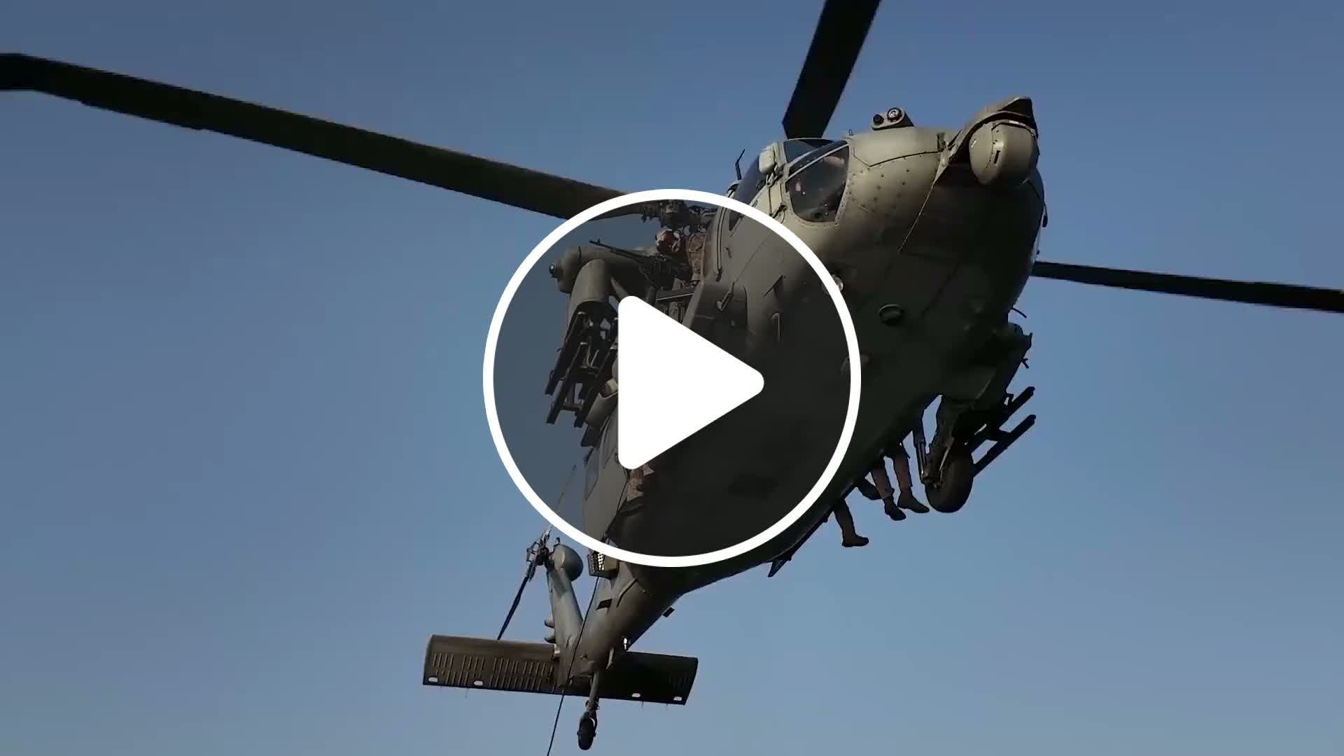 US Forces Execute Tactical Helicopter Insertion in the Middle East ...