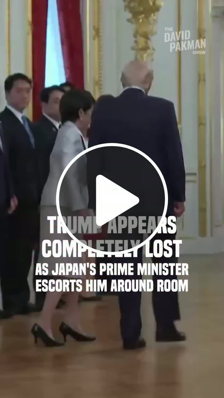 Trump Appears Completely Lost As Japan's Prime Minister Escorts Him ...