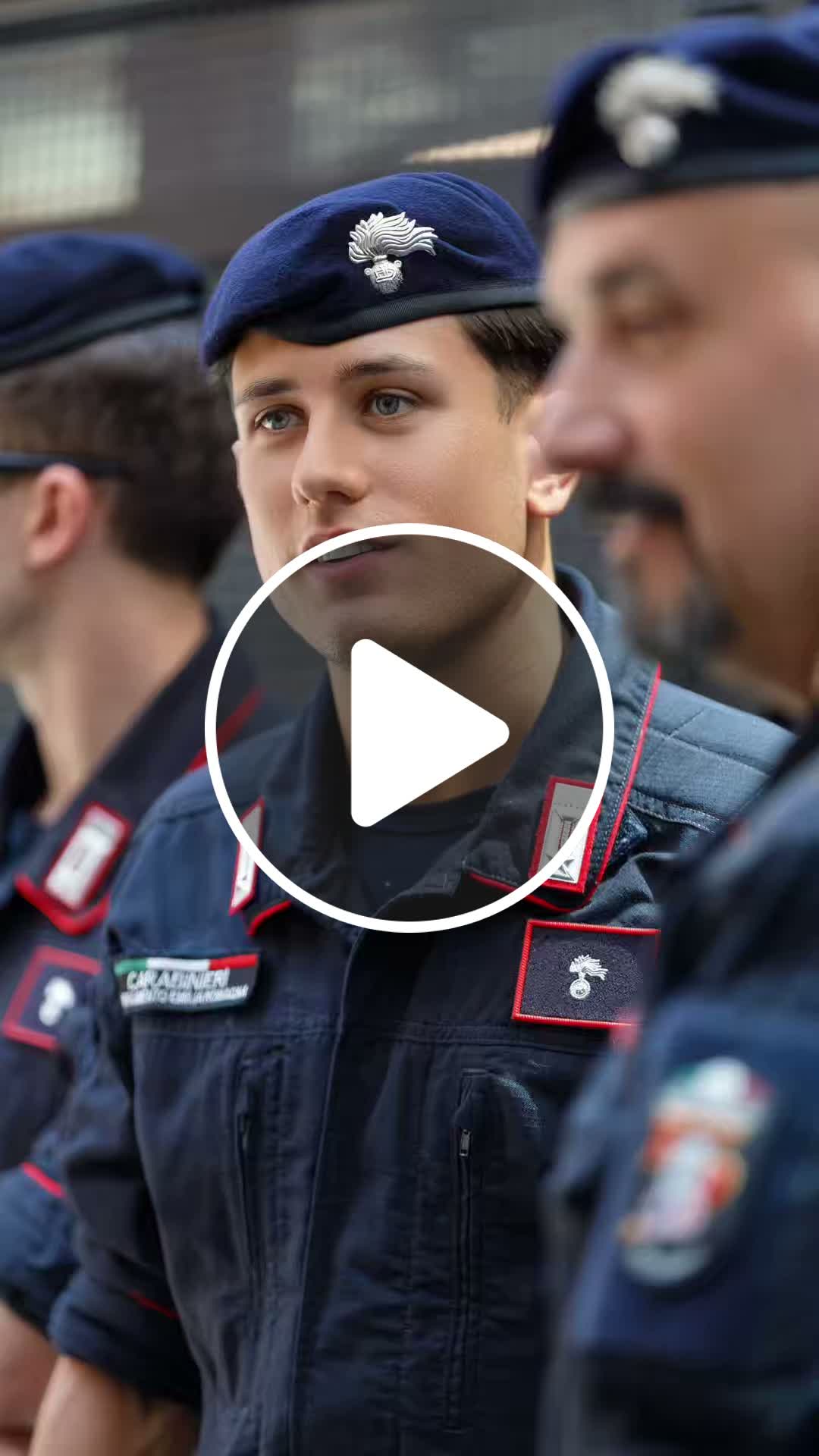Surprised an Italian police officer streetphotography italy police ...