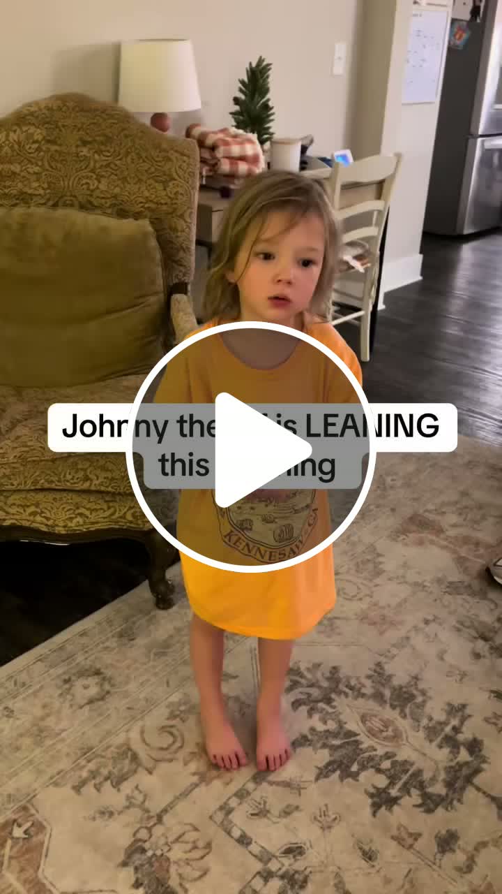 Johnny the elf is LEANINGthis morning#UnpopularOpinion #CaughtOnCamera ...