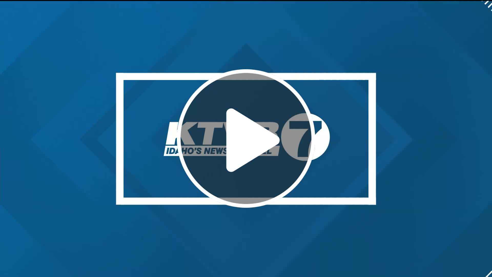 Christmas in Color drive-through light show opens at Roaring Springs ...