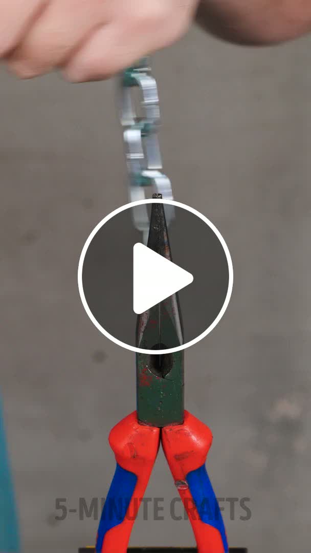 He reused part of the chain - NewsBreak