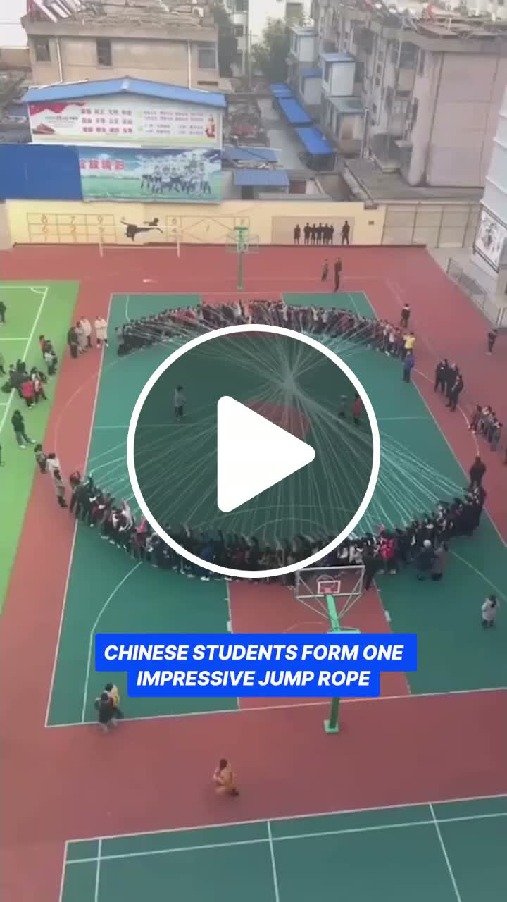 Chinese students form a giant jump rope - NewsBreak