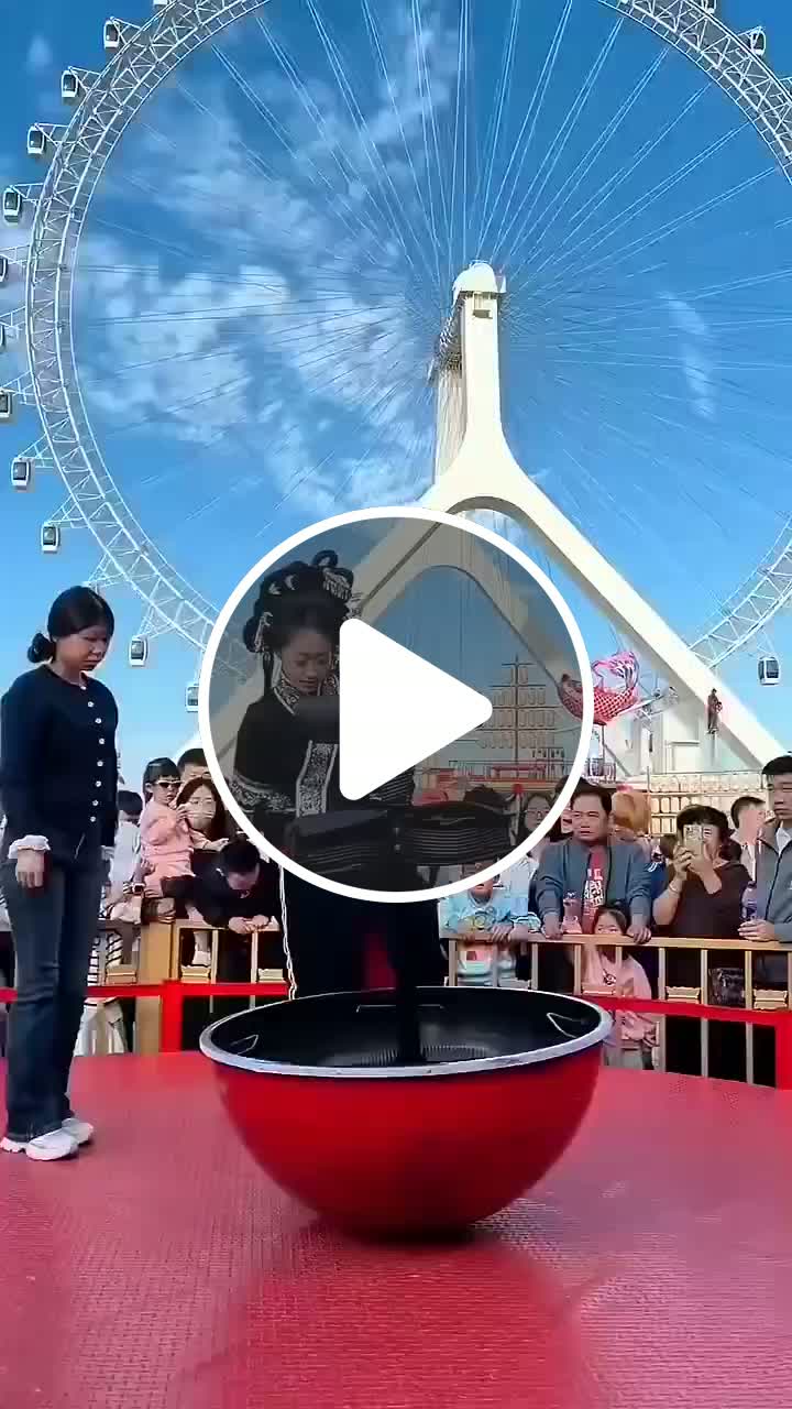 The "Chinese roly poly dance" - NewsBreak