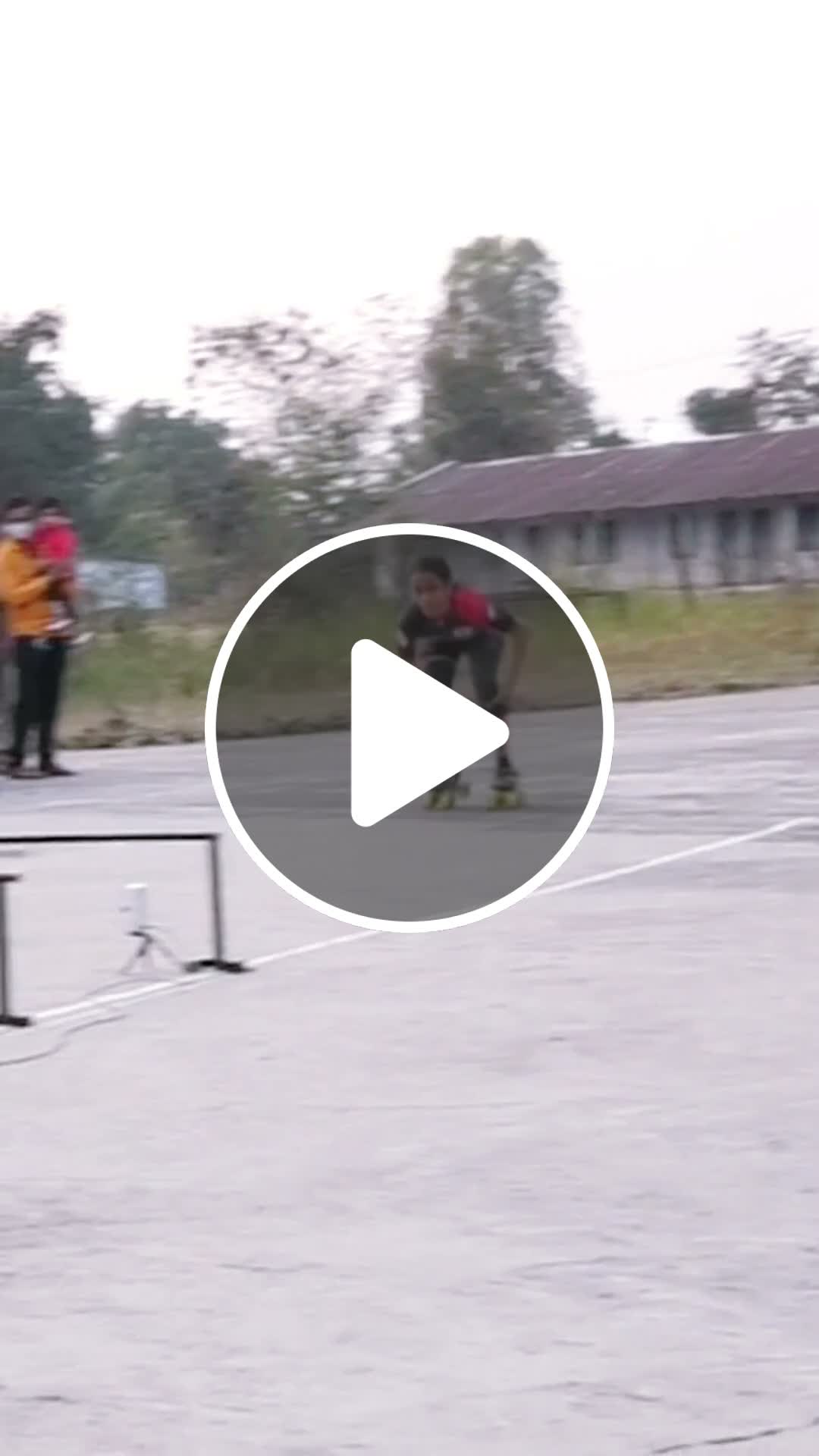 Skating Under Impossible 😨 - NewsBreak