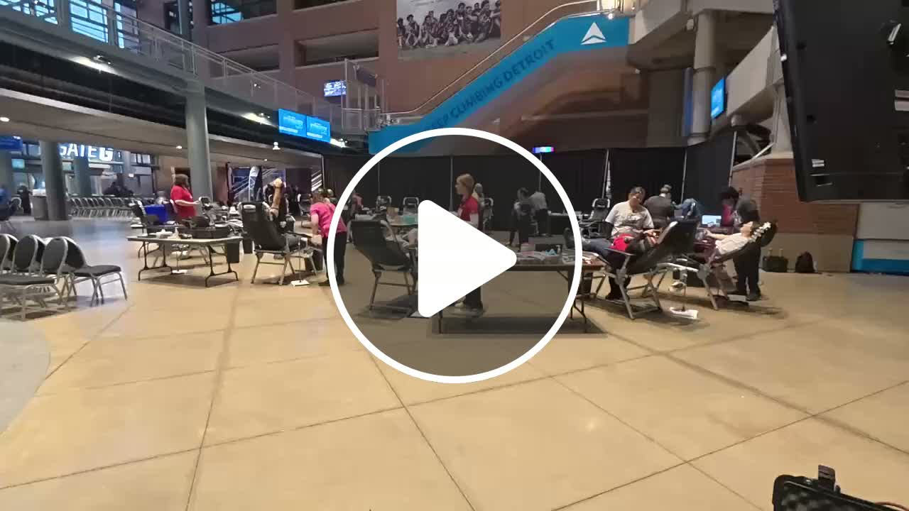 Detroit Lions fans tackle blood shortage during Ford Field drive ...