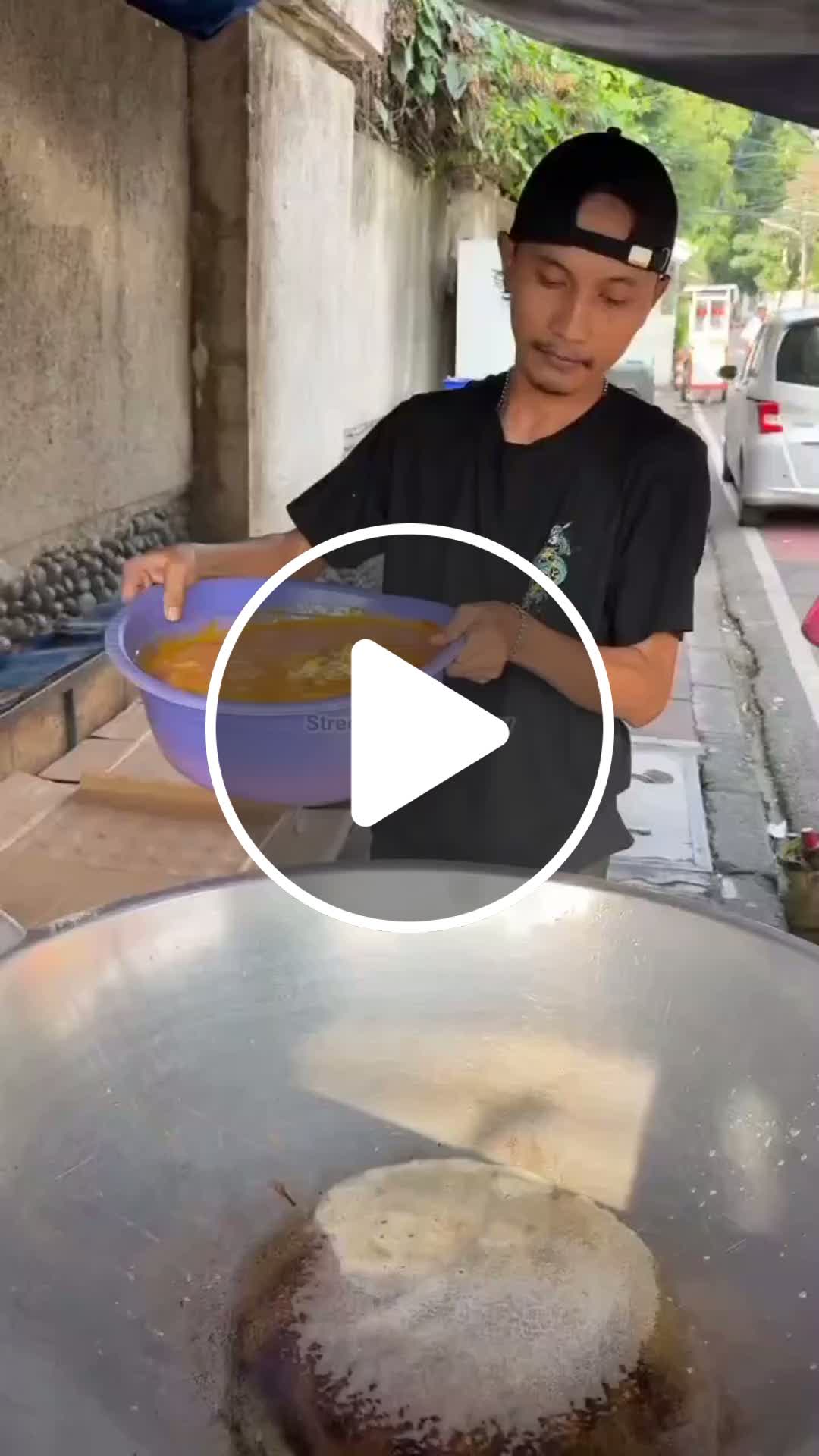 Amazing Street Chef Cook Massive Fried Rice in Jakarta 🍚🍳🥚 - NewsBreak