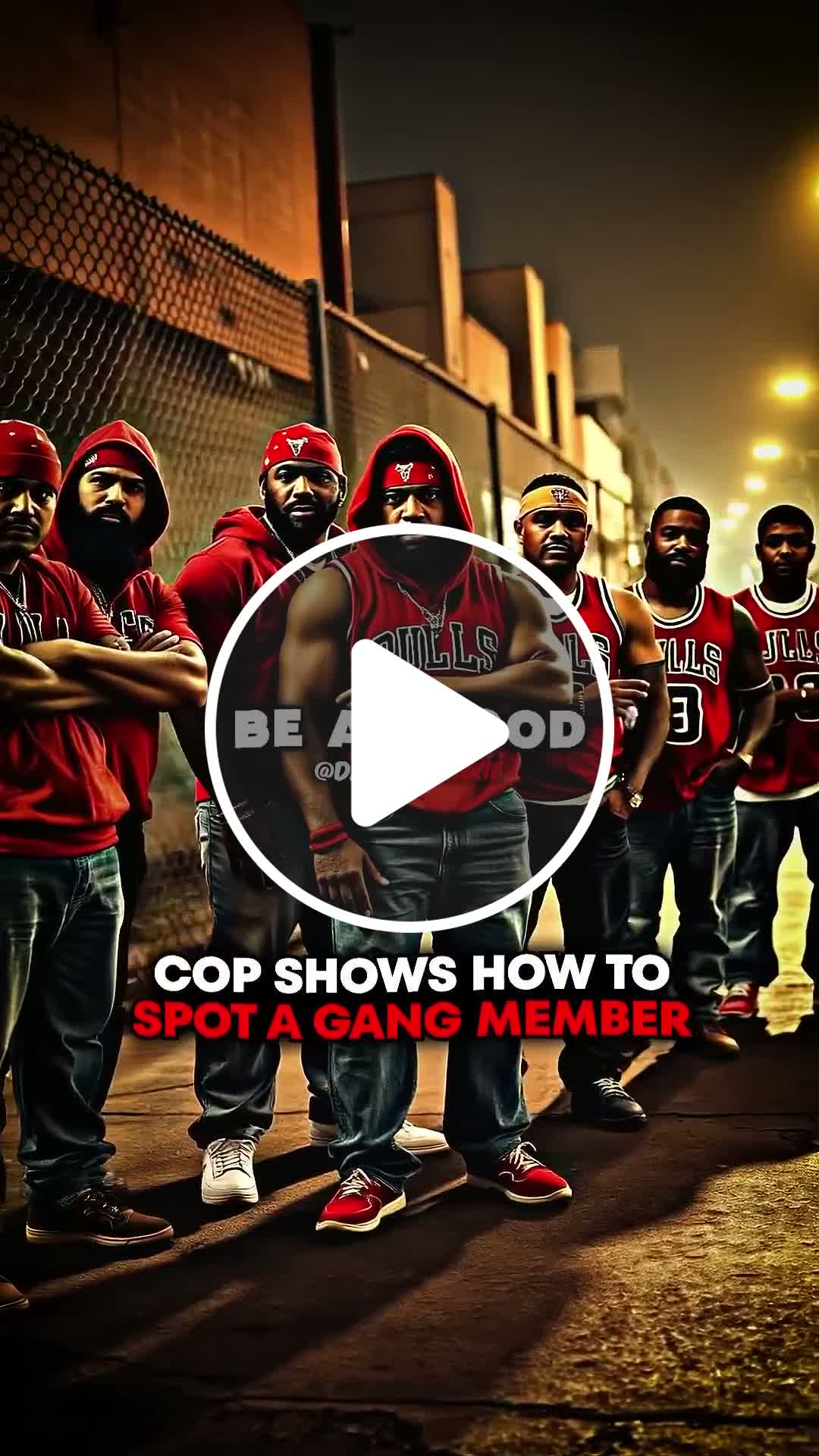 #CaughtOnCameraGang Unit Cop Shows How To Spot A GANG MEMBER 🤯 - NewsBreak
