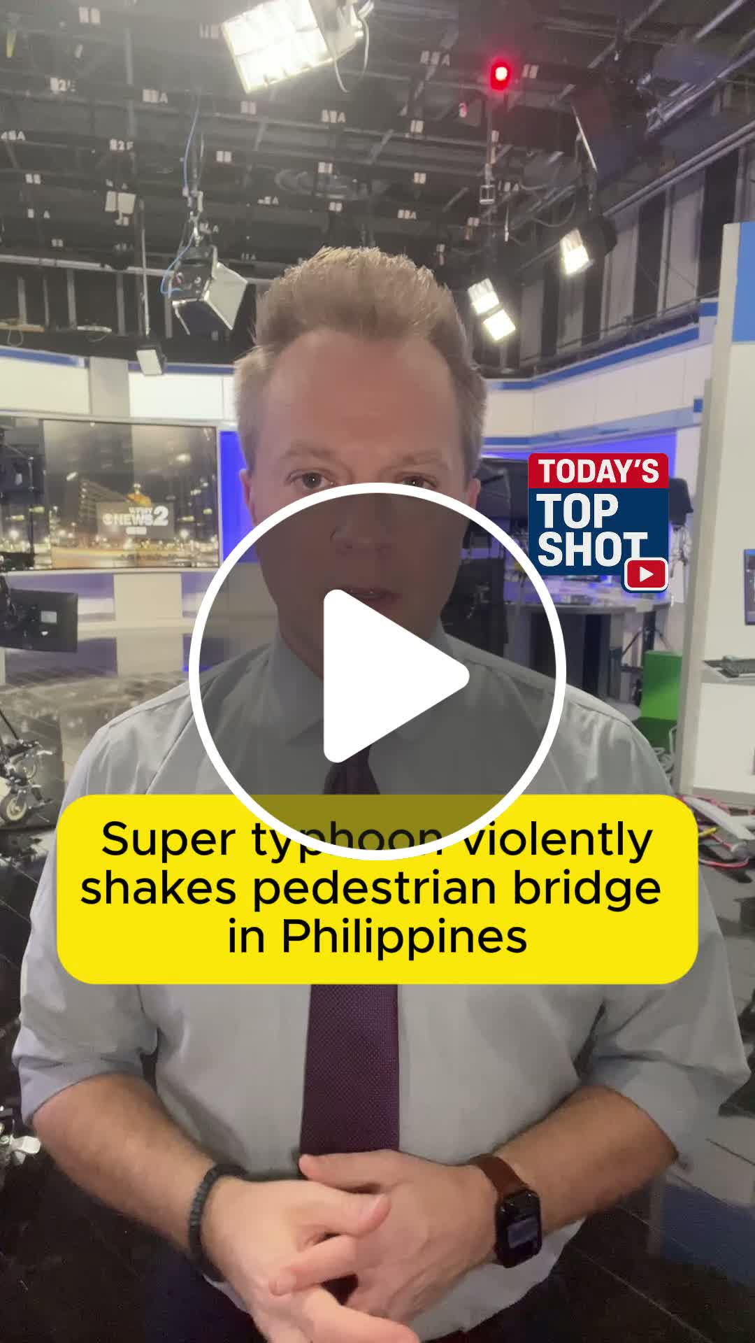 Typhoon violently shakes pedestrian bridge in the Philippines - NewsBreak