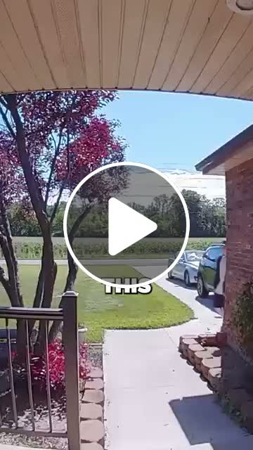 Dad Protects Daughter From Ex-Boyfriend - NewsBreak