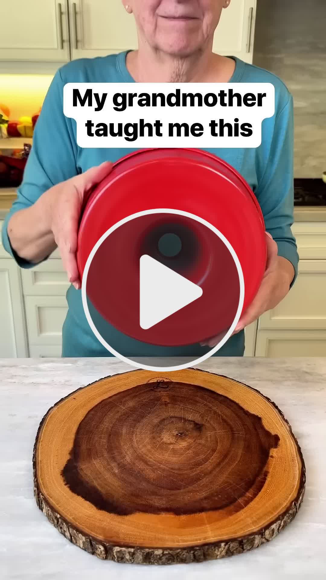 How to fit parchment paper into a tube cake pan cakes parchmentpaper ...