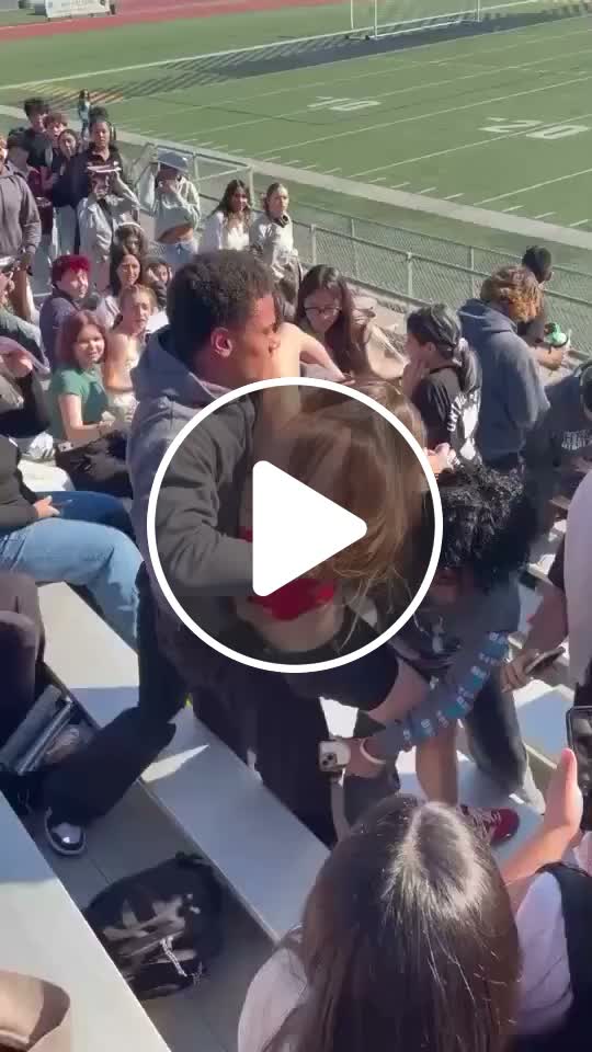 Democrats tried to organize an anti-ICE walk out and this is what it ...