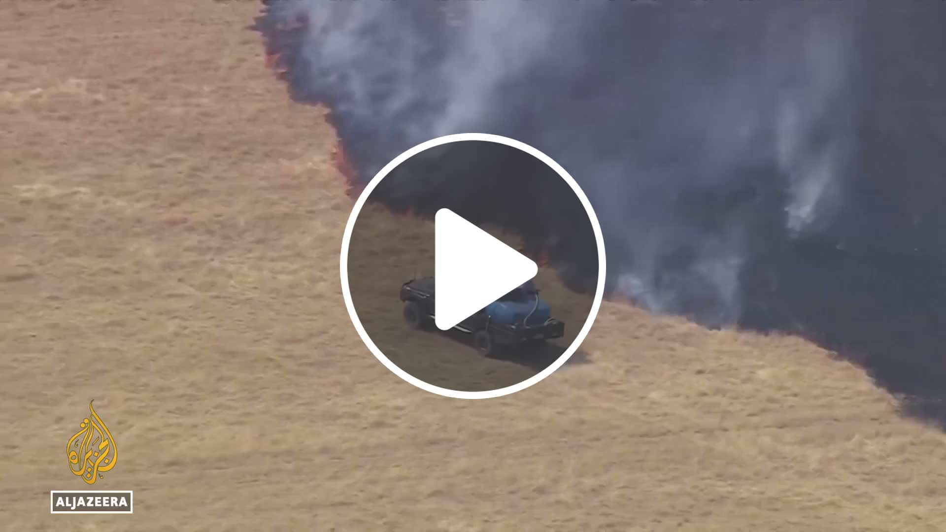 Bushfires rage in southern Australia: Thousands of firefighters ...