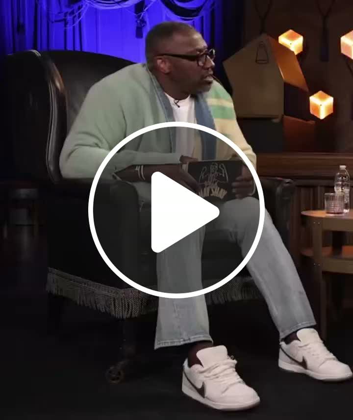 Blueface reacts to Shannon having three kids with three women:"I'm 3 ...