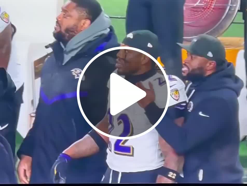 Derrick Henry’s stunned reaction after the missed field goal! 🏈 #NFL # ...