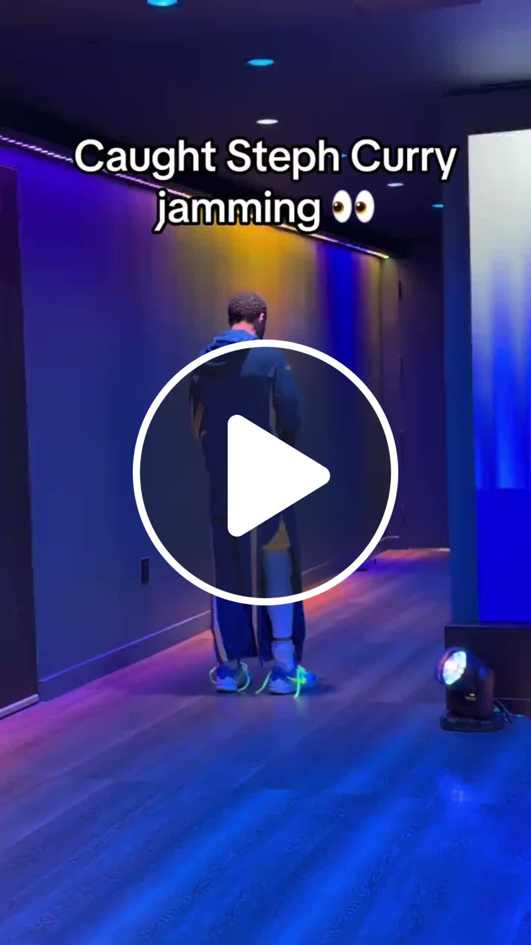 Why you acting shy 🕺 #dancechallenge #funnymoments #bigguy #scoopz ...