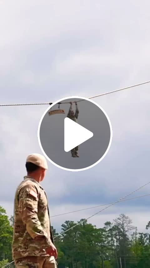 US Army Soldiers Salute a Fellow Soldier A Moment of Pure Respect ...