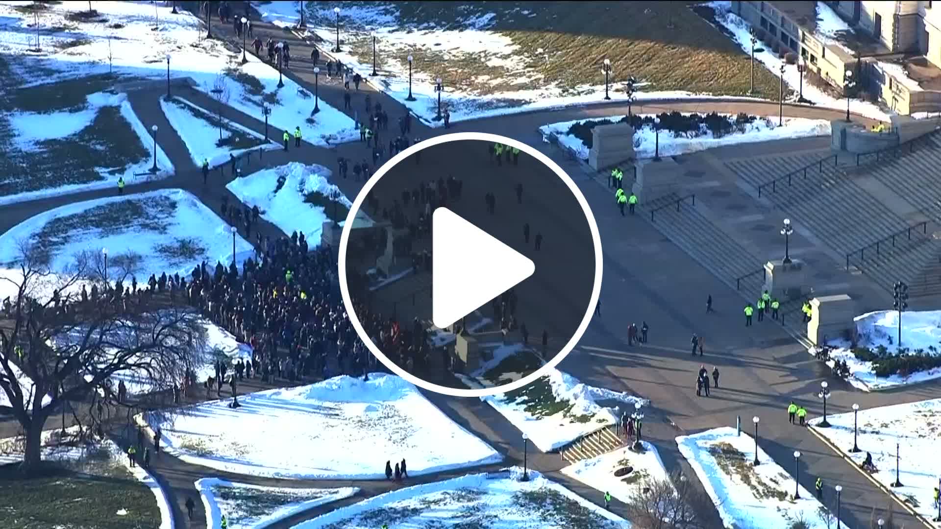 Minnesota still reeling 2 days after woman killed by ICE, new video ...